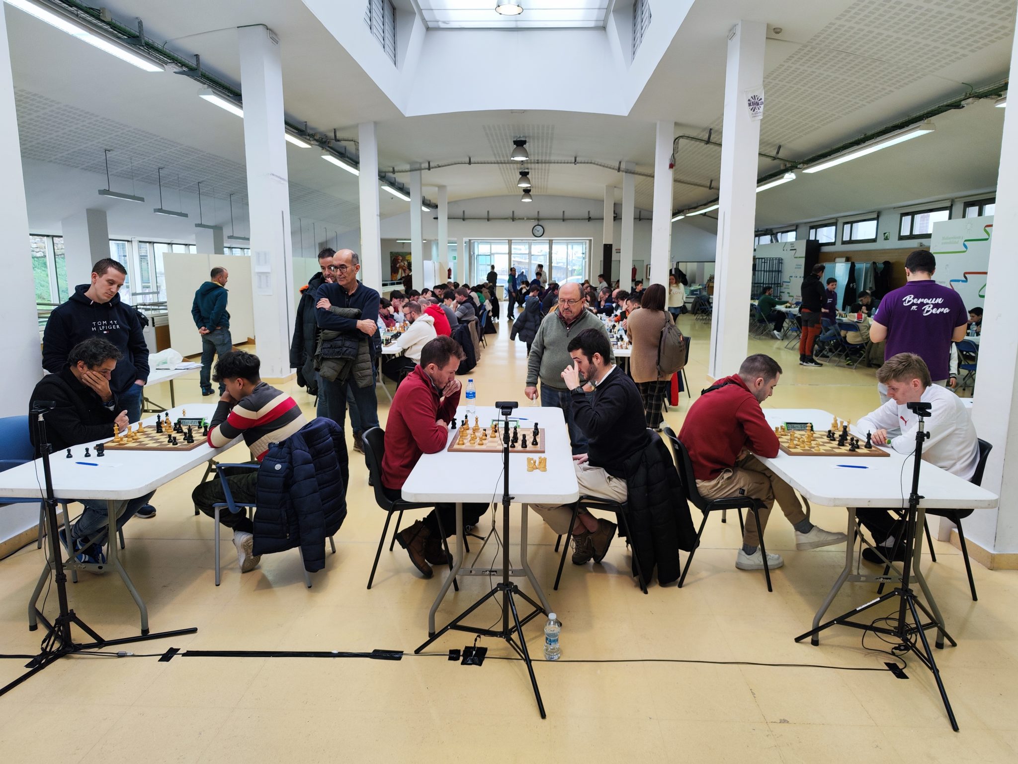 Christopher Garzón ejerce de rey en Rentería en el II Torneo de Reyes de Beraun Bera | Mikel Gurea